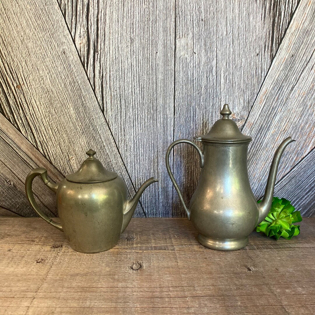 2 Vintage Pewter Coffee Pot, Tea Pot, Silver Colored Pilgrim Solid ...