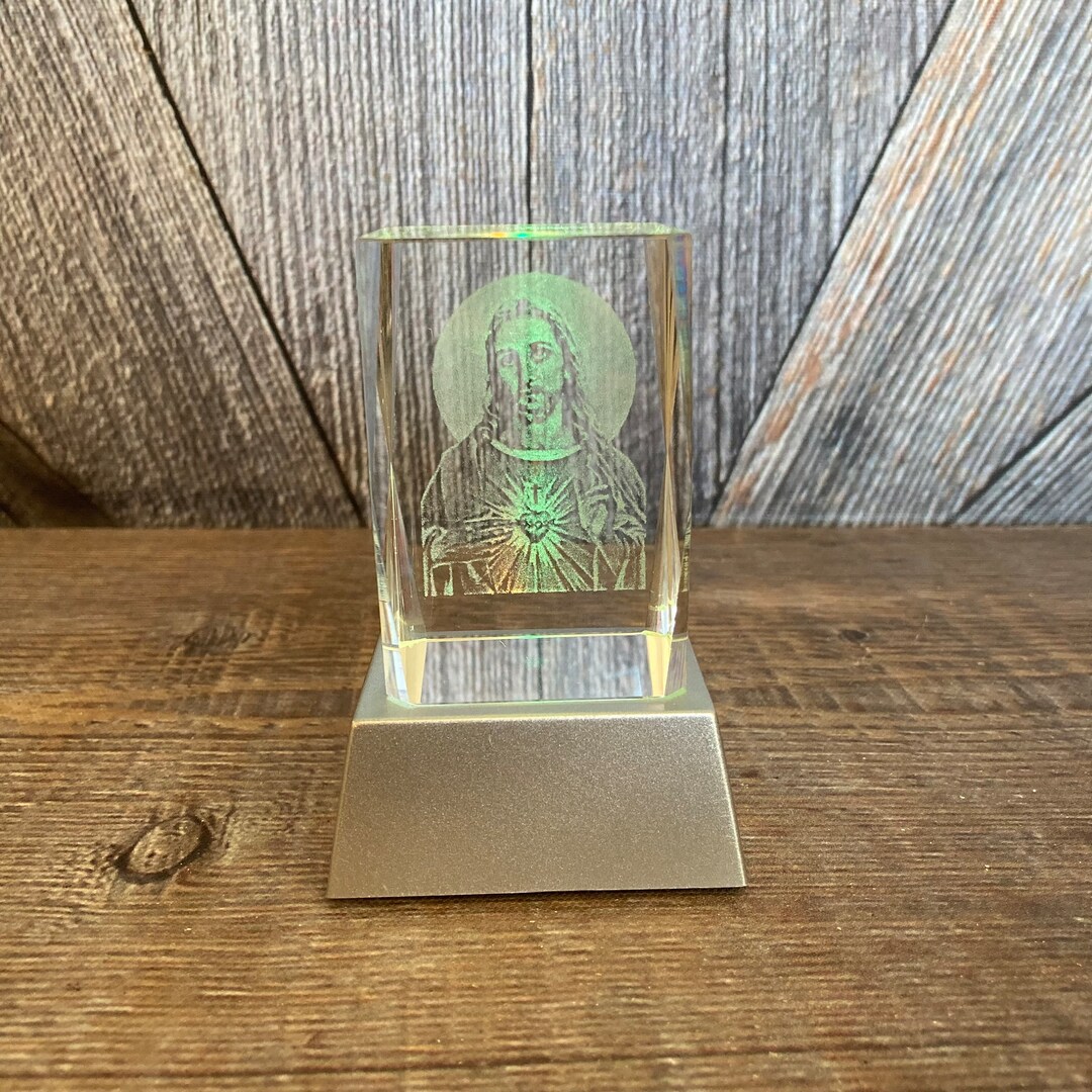 Vintage Jesus Glass Paperweight 3D Etched Glass Prism With Light ...