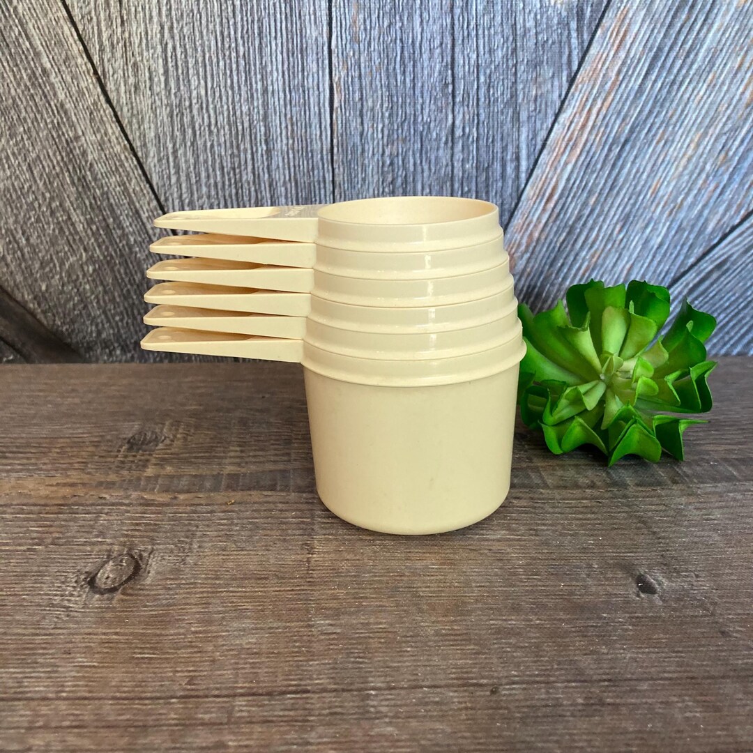 Vintage Tupperware Measuring Cups plastic Tupper Ware Measuring Cup Set ...