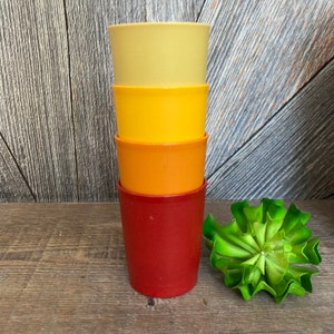 4 Vintage Tupperware Tumblers Short Cups Glasses Plastic Tupper Ware ...