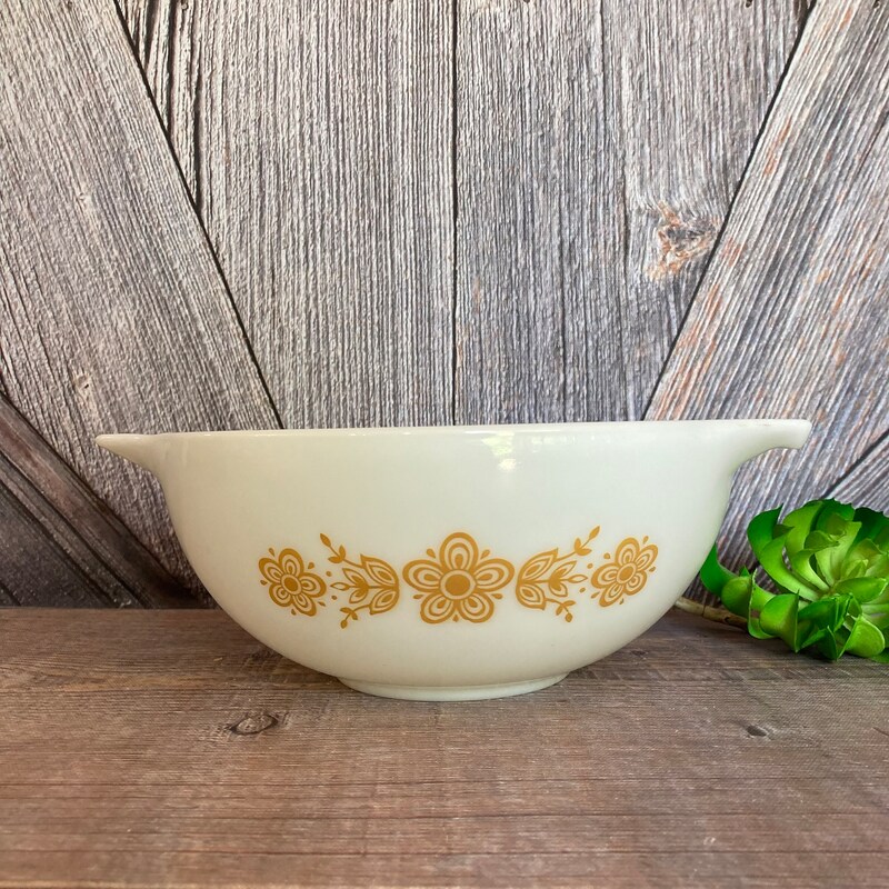 Gold Mixing Bowls - Etsy