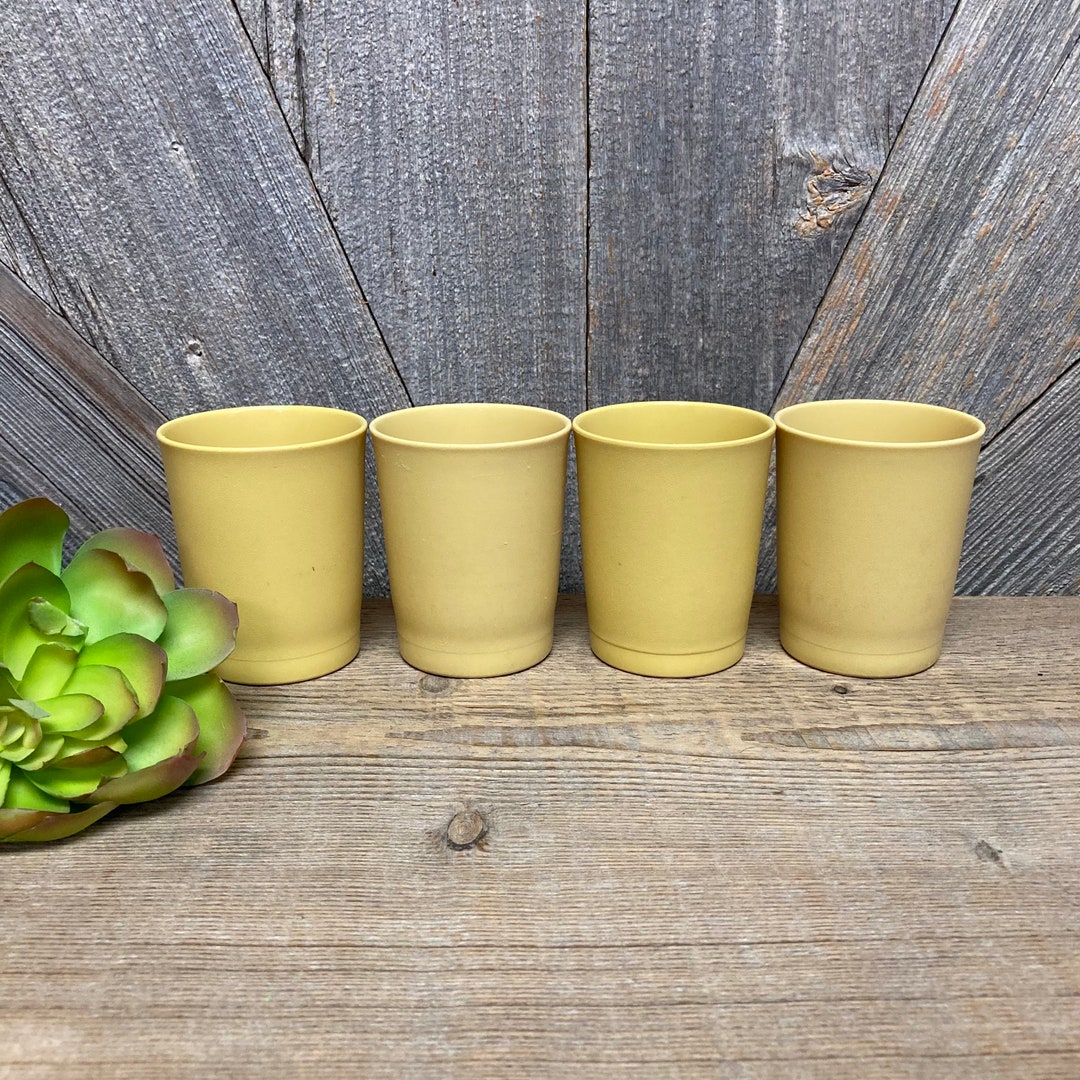 4 Vintage Tupperware Tumblers Short Cups Glasses Plastic Tupper Ware ...