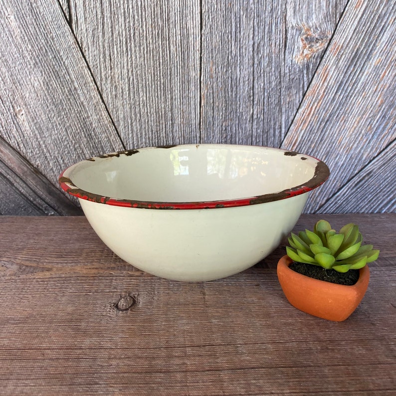Vintage Enamel Small 9 Inch Bowl enamelware Basin Indoor | Etsy