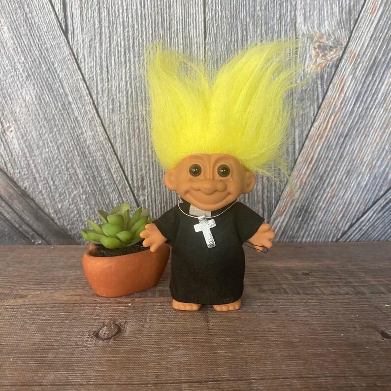 Priest Troll Yellow Hair Troll vintage Russ Berrie Troll 5 - Etsy
