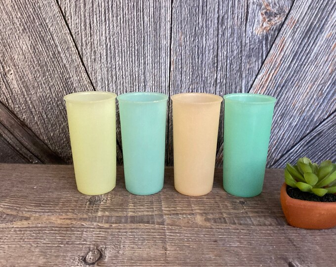 4 Vintage Tupperware Tumblers Tall Cups Glasses Plastic Tupper Ware ...