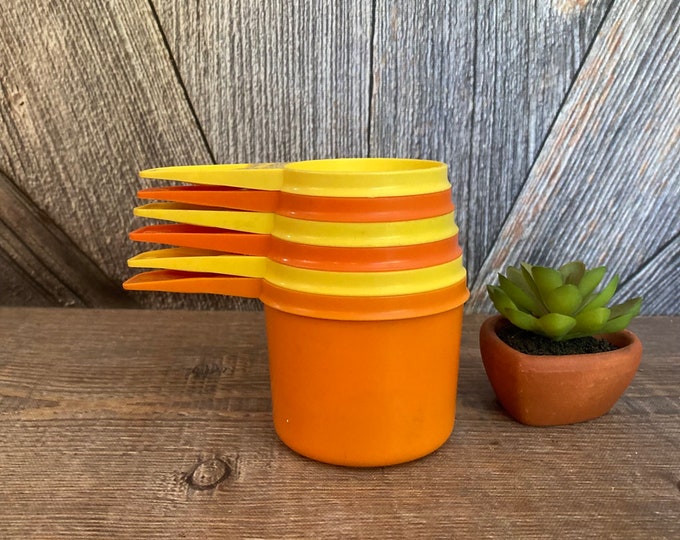 Vintage Tupperware Measuring Cups {plastic Tupper Ware Measuring Cup ...