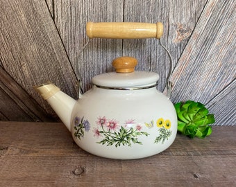 Vintage Enamel Coffee Pot Pitcher Tea Pot Tea Kettle Enamelware Kitchen ...