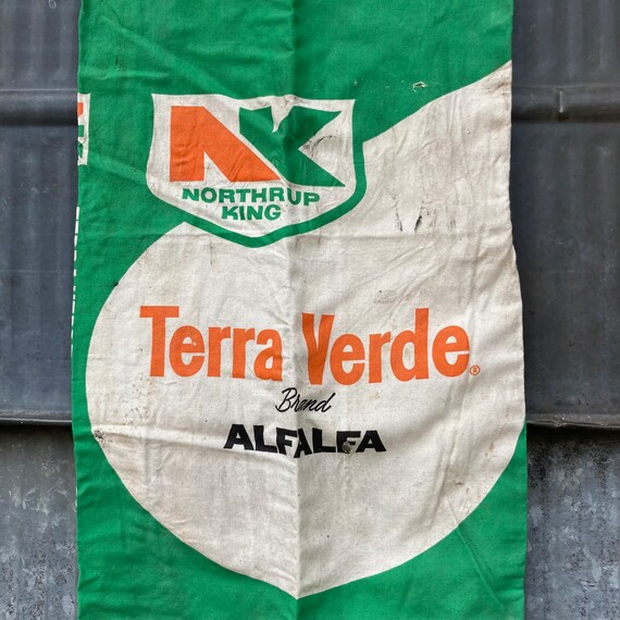 Northrup King Seedling Logo