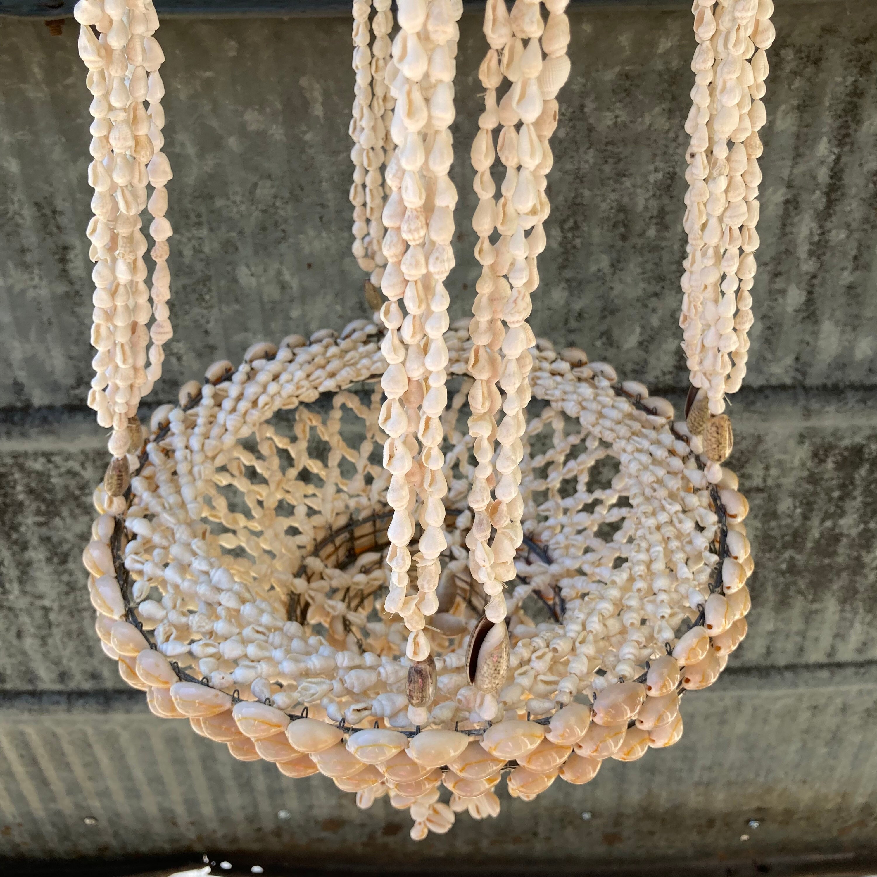 Seashell Plant Hanger , 32 Free DIY Plant Hangers You Can Make – EHTN