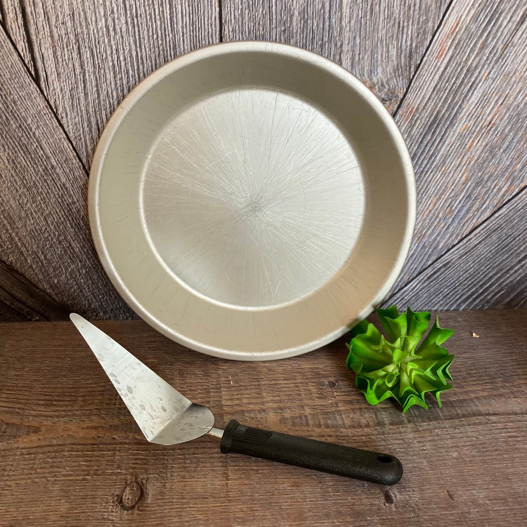 Vintage Pie Tin and Pie Server aluminum Metal Mirro Pie Plate ...
