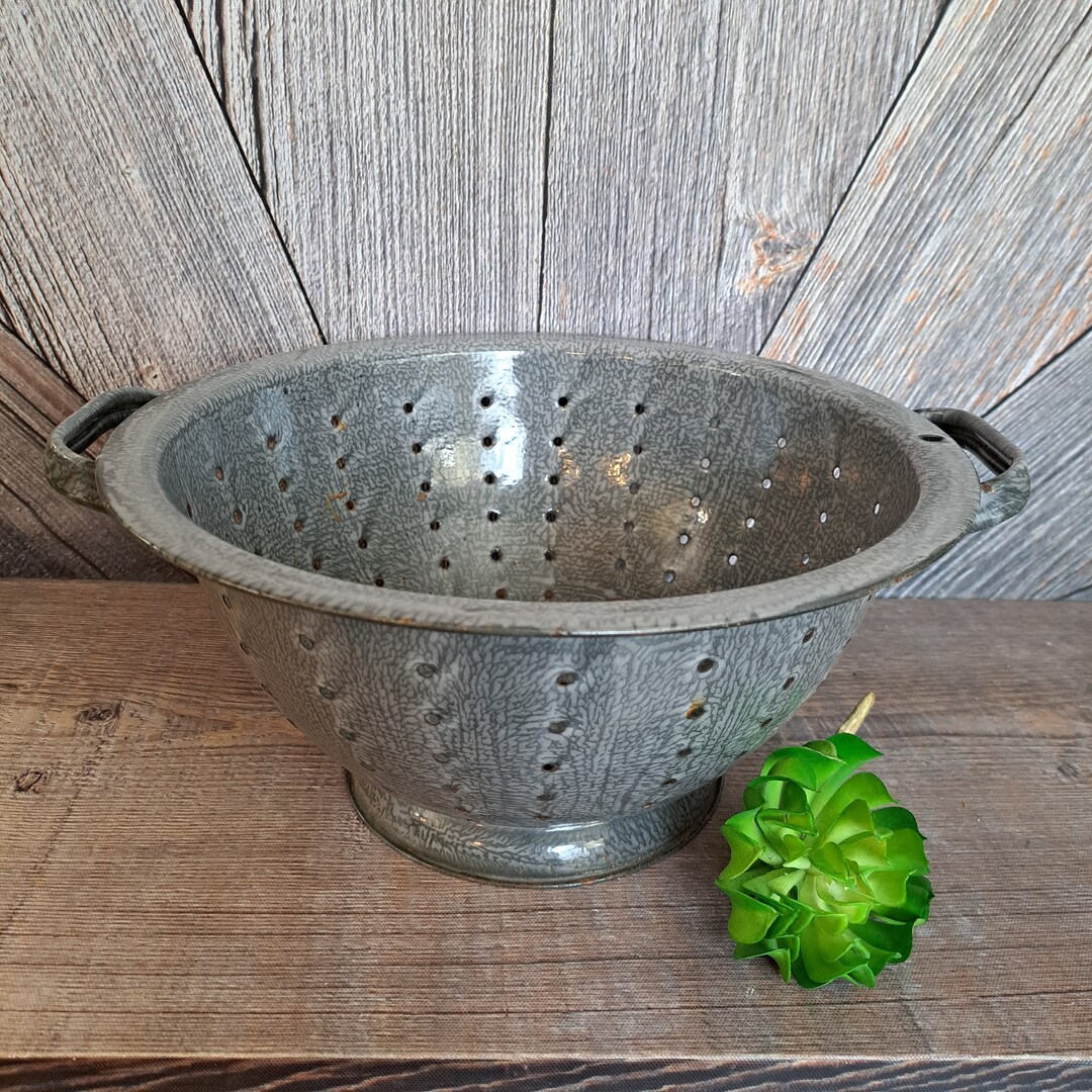 Vintage Graniteware Colander, Extra Large Metal Enamelware Enamel ...