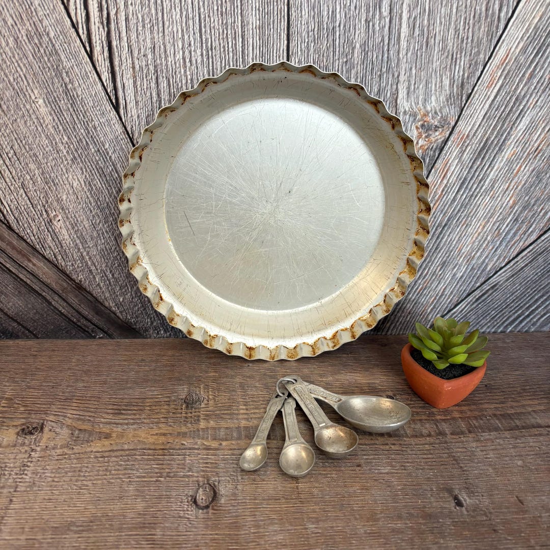 Wearever Pie Tin and Measuring Spoons {vintage Aluminum Pie Plate With ...