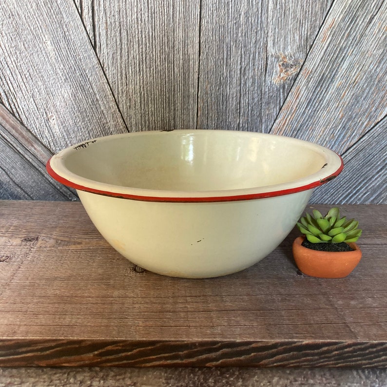 Vintage Enamel Bowl Large 12 Inch Bowl Enamelware Basin Herbs - Etsy