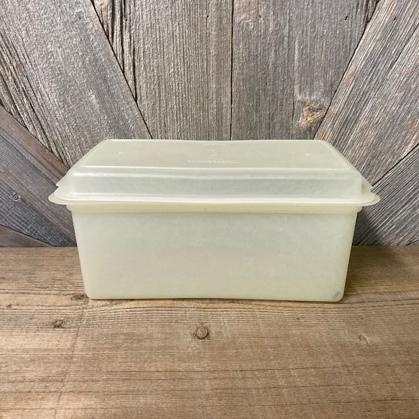 Vintage Tupperware Bread Box - Etsy