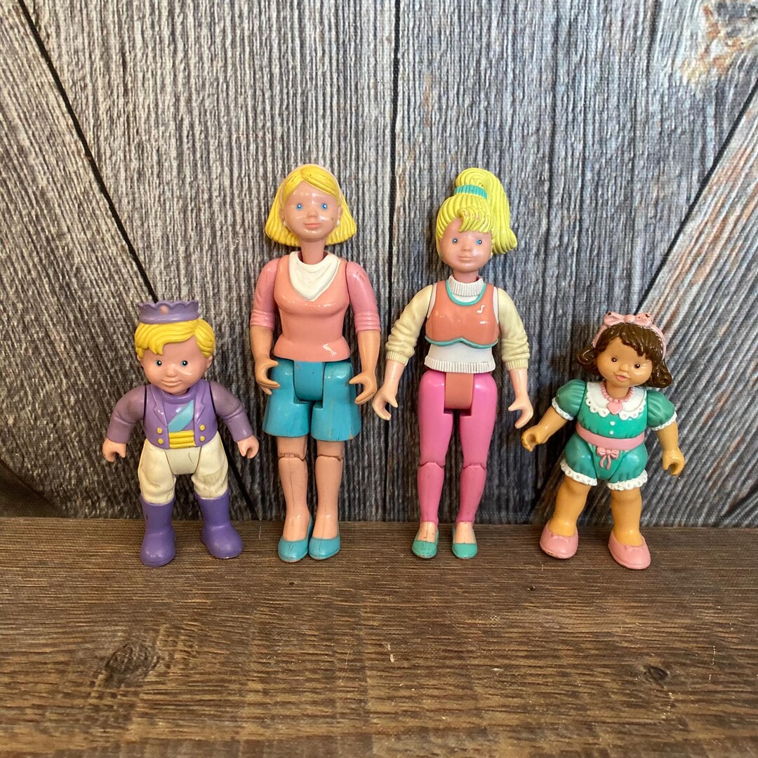 4 Loving Family Dolls, Dream Dollhouse Fisher Price and Mattel Poseable ...