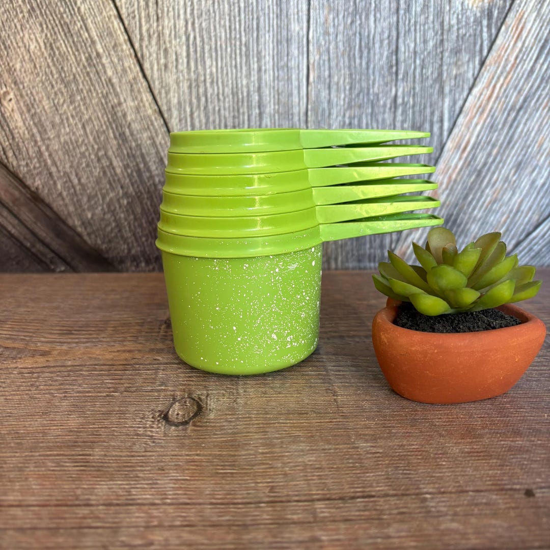 Vintage Tupperware Measuring Cups {plastic Tupper Ware Measuring Cup ...