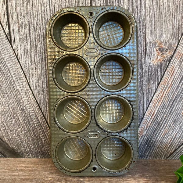Vintage Muffin Tin - Etsy