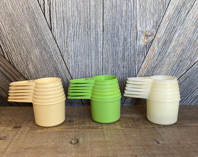 Vintage Tupperware Measuring Cups {plastic Tupper Ware Measuring Cup ...