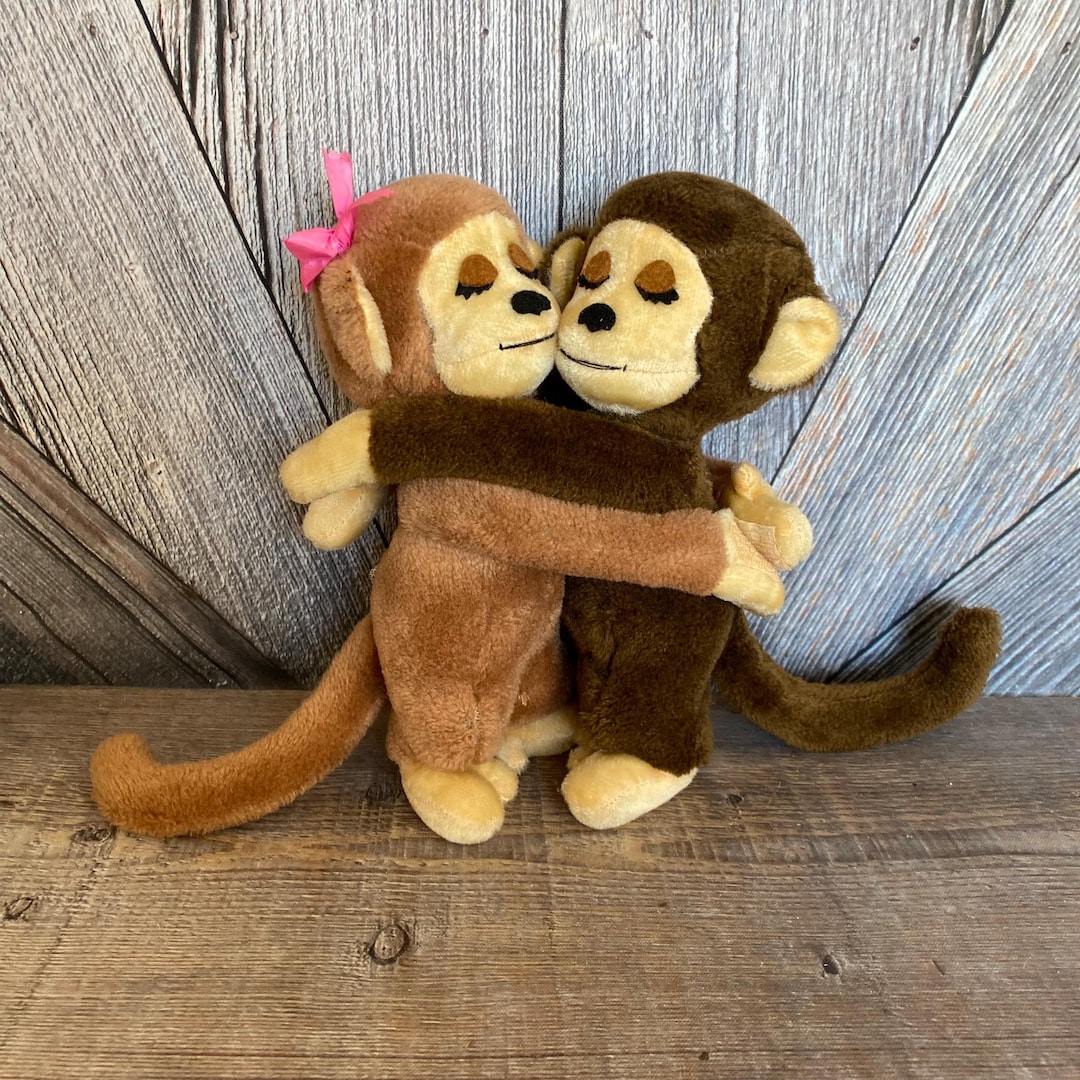 Vintage Dakin Hugging Kissing Monkeys 1975 Plush Toys Stuffed Animal ...