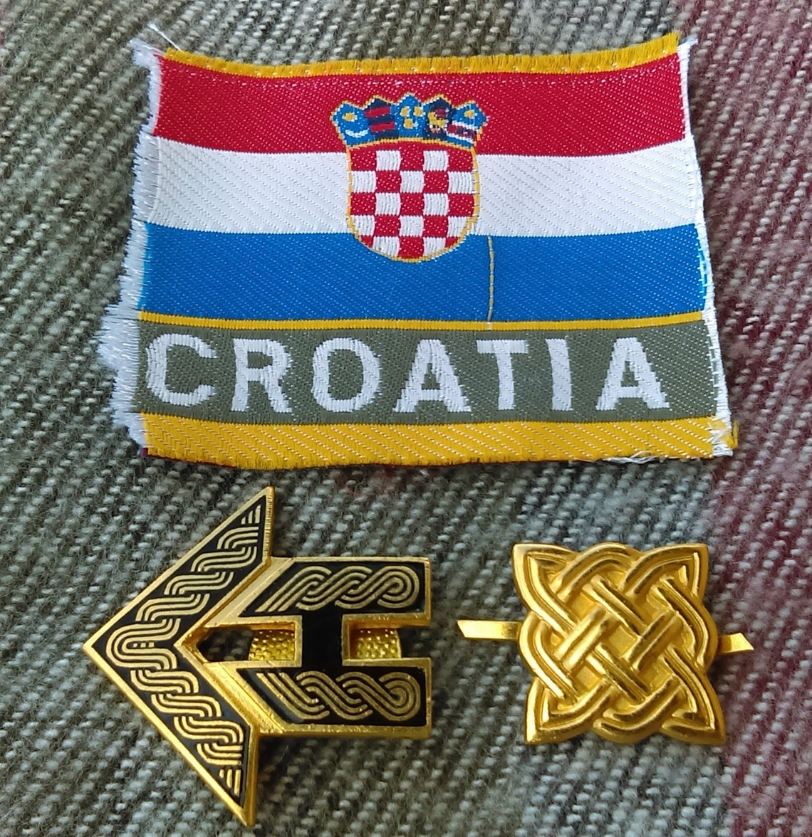 Croatia Army - HV, Croatian Armed Forces, Metal Collar Badge + Vintage ...