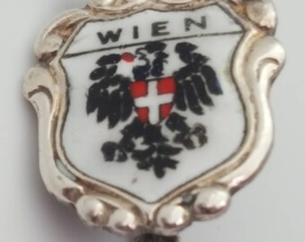 Wien Pin - Etsy