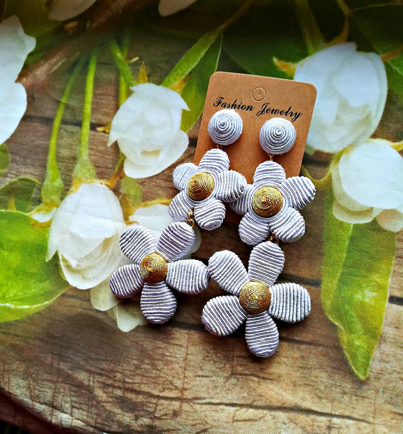 Double Multicolor Daisy Drop Earrings/daisy Bon Bon | Etsy