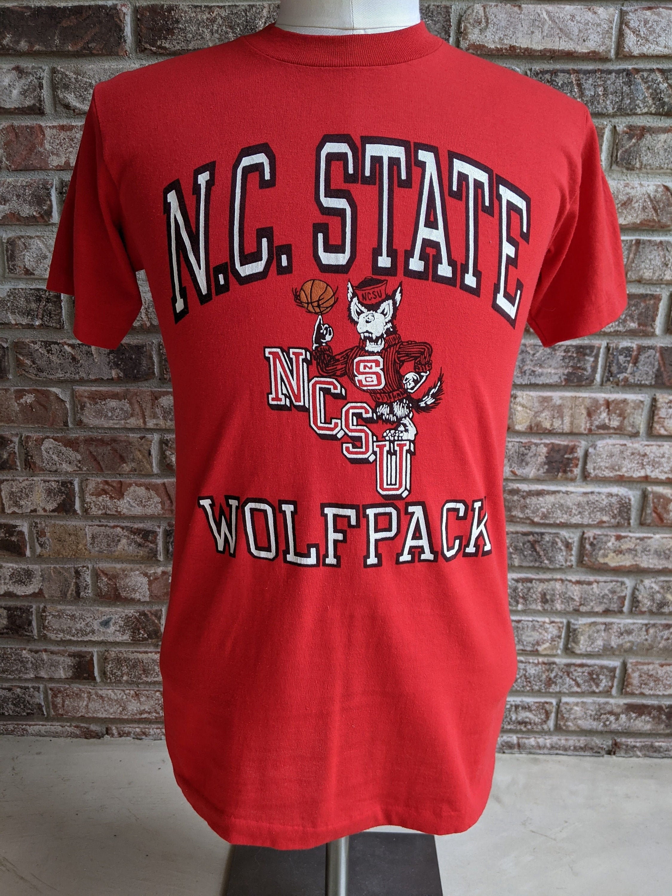 80s vintage North Carolina State Wolfpack T shirt / Petit / NC | Etsy