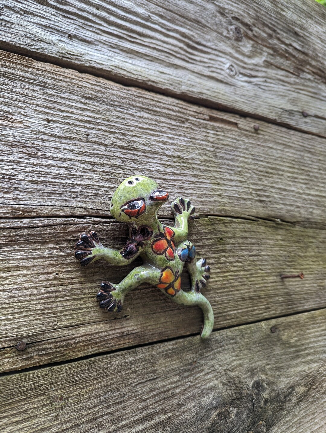Crawling Lizard | Wall Decor | Home & Garden Decor | Unique Gift Idea ...