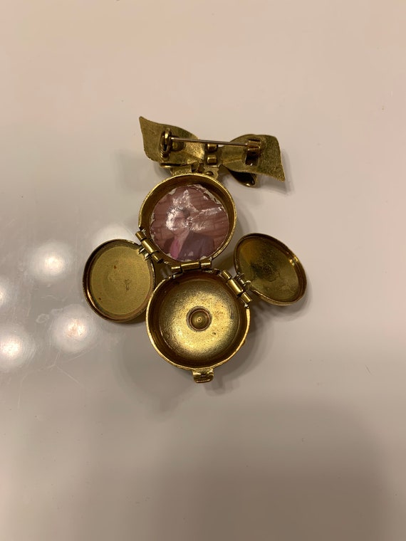 Vintage locket brooch - Gem