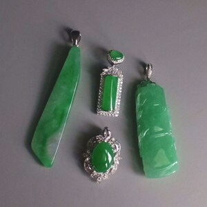 Translucent Carved Jadeite Jade Pendant 18k Vintage - Etsy