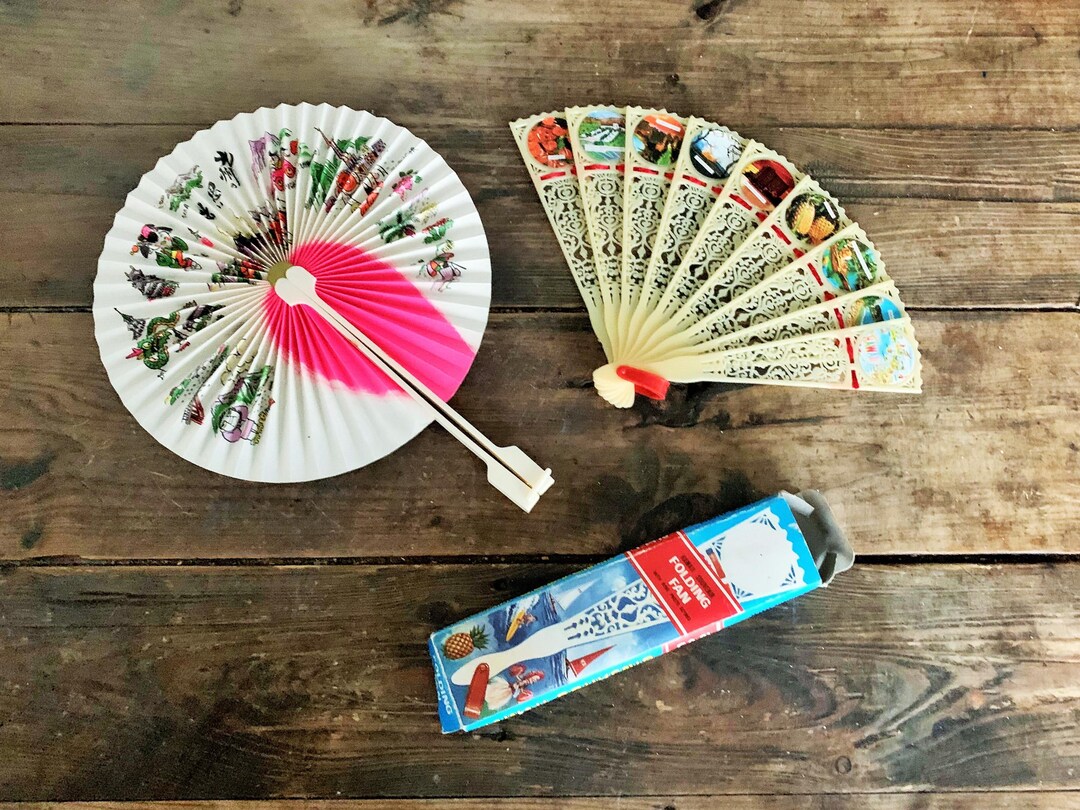 Pair of Vintage Asian Hand Fans Decorative Asian Décor Hand Fan Set of ...