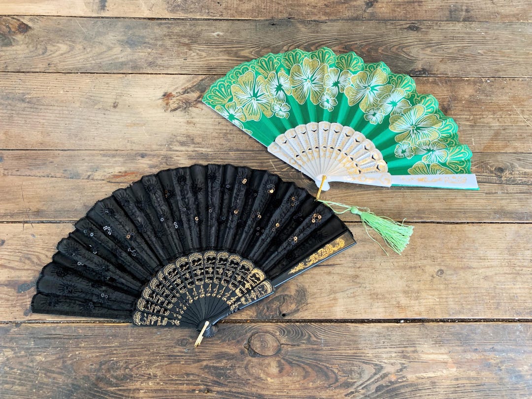 Pair of Vintage Asian Hand Fans Decorative Asian Décor Hand Fan Set of ...