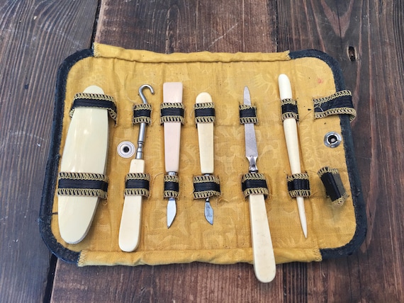 6 Piece Vintage Complete Manicure Set with Fabric Sna… - Gem
