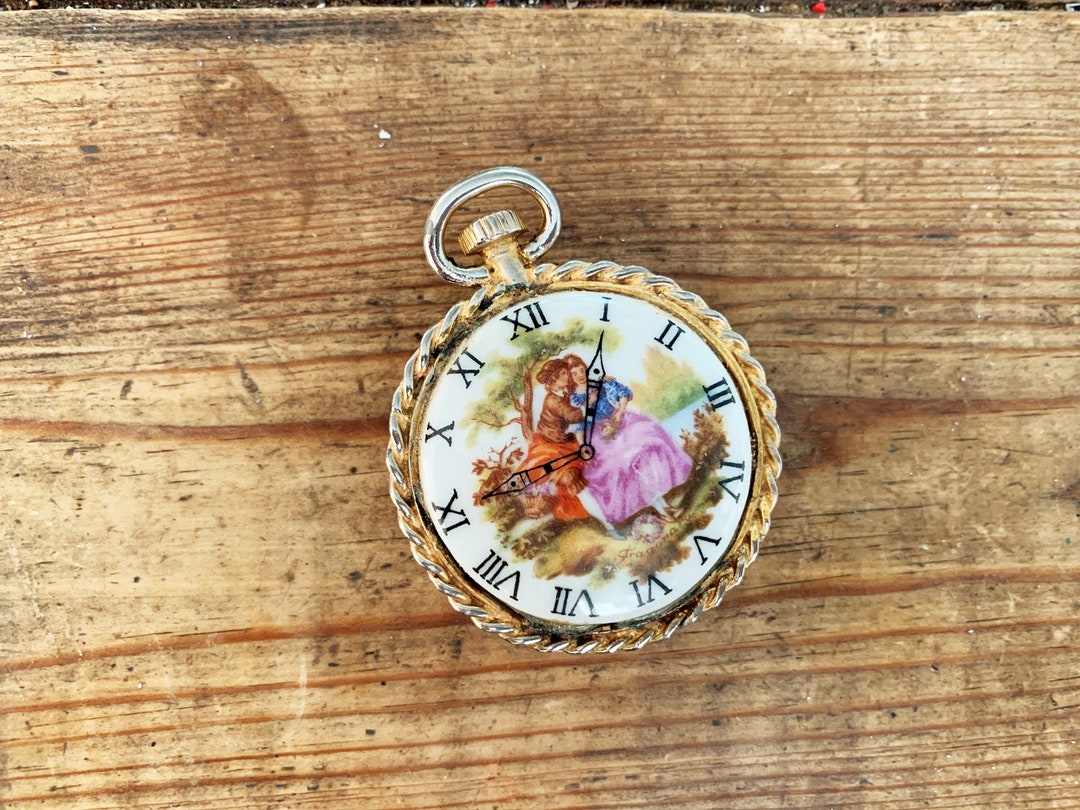 Vintage Romantic Victorian Couple Fragonard Pocket Watch Themed Compact ...