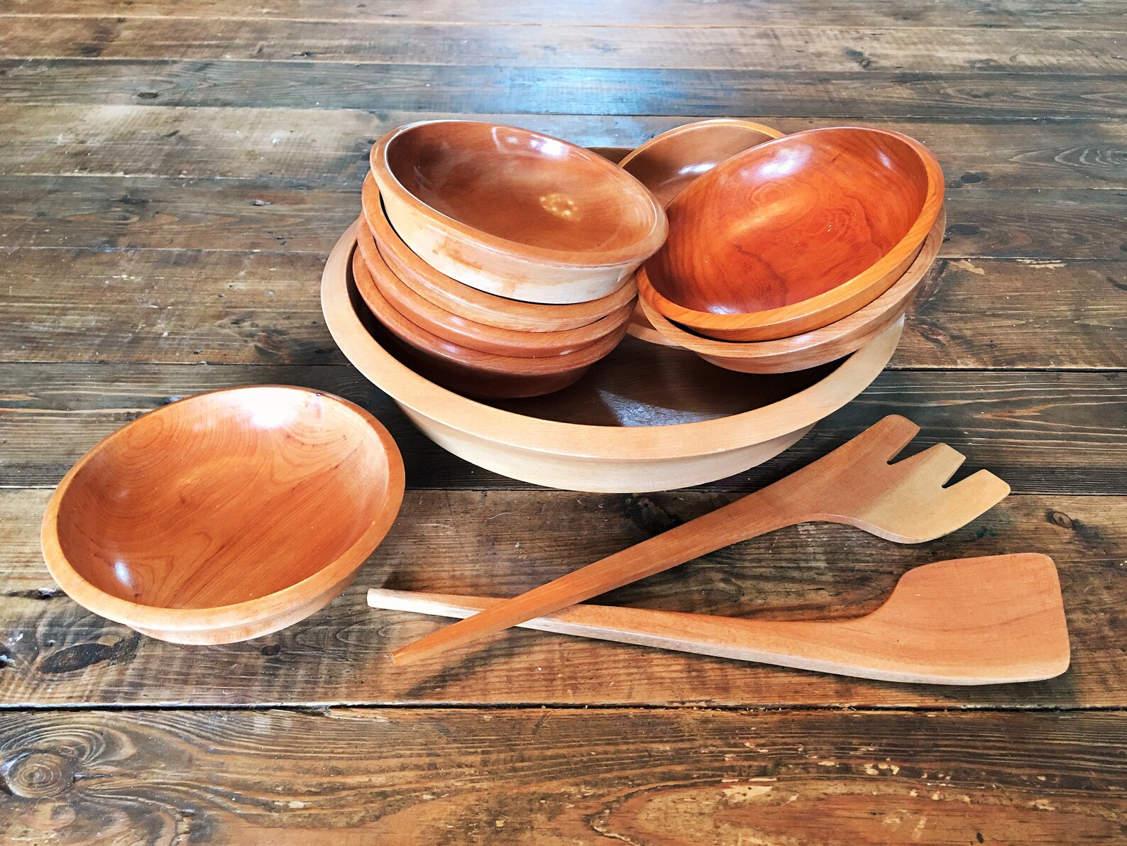 Large MCM Circular Wooden Salad Set/11 Piece Wood Salad | Etsy