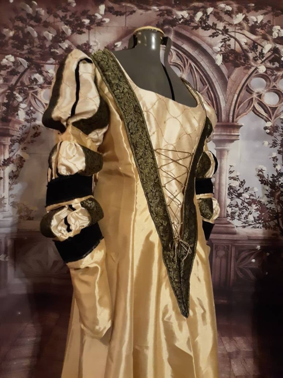 Medieval Queen or Princess - Etsy