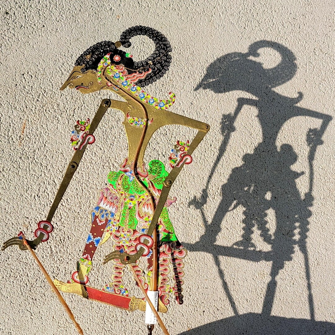 Bambang IRAWAN. Unique Vintage Puppet (marionette) of the WAYANG KULIT ...