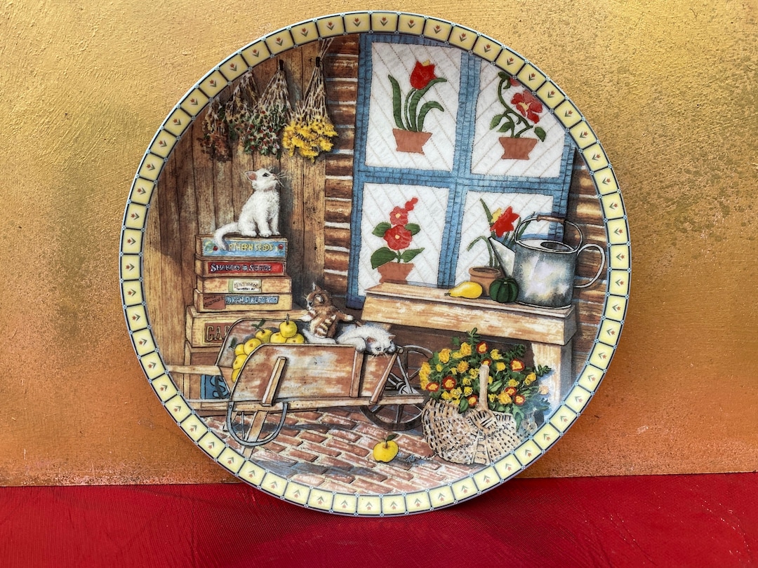 Hannah Hollister Ingmire Plate: Apple Antics, Cozy Country Corners ...