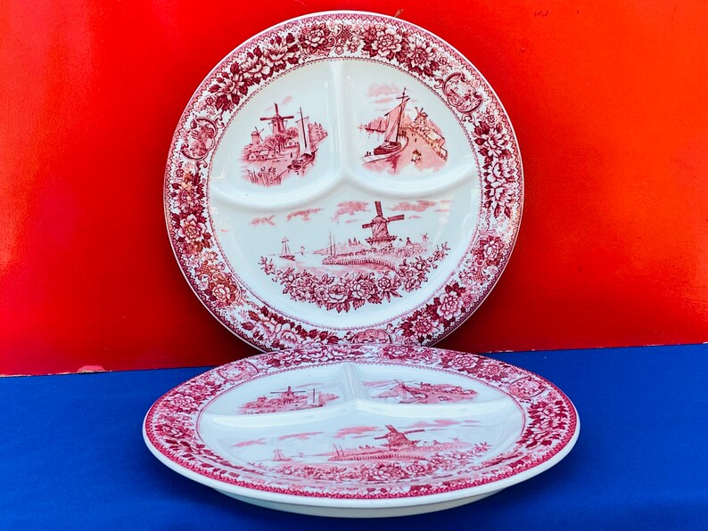 Albert Pick Co Liberty Red Divided Plateset 2 Platesdisplay | Etsy
