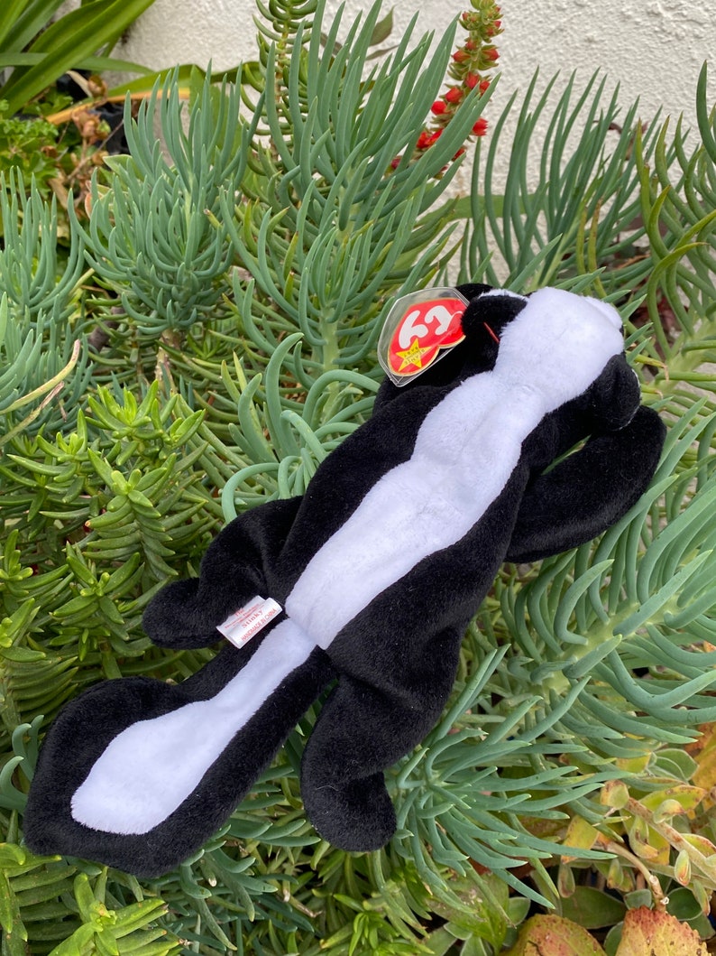Ty Beanie Babies Stinky the Skunkcollectible Beanie - Etsy
