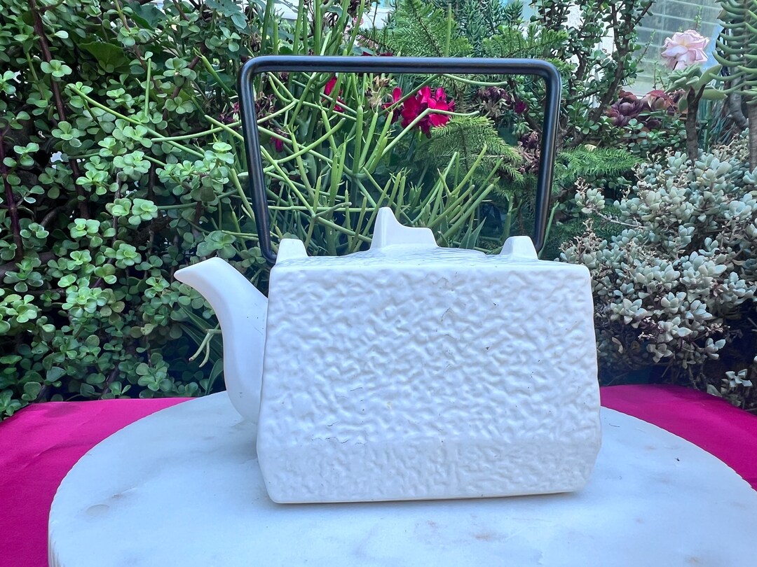 Morris Home Design Modern Style Square Teapot,decorative Teapot,white ...