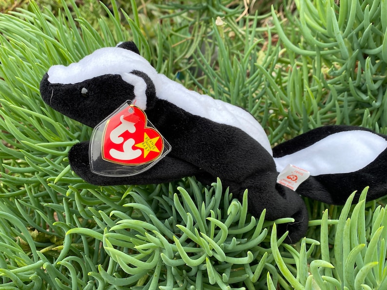 Ty Beanie Babies Stinky the Skunkcollectible Beanie - Etsy