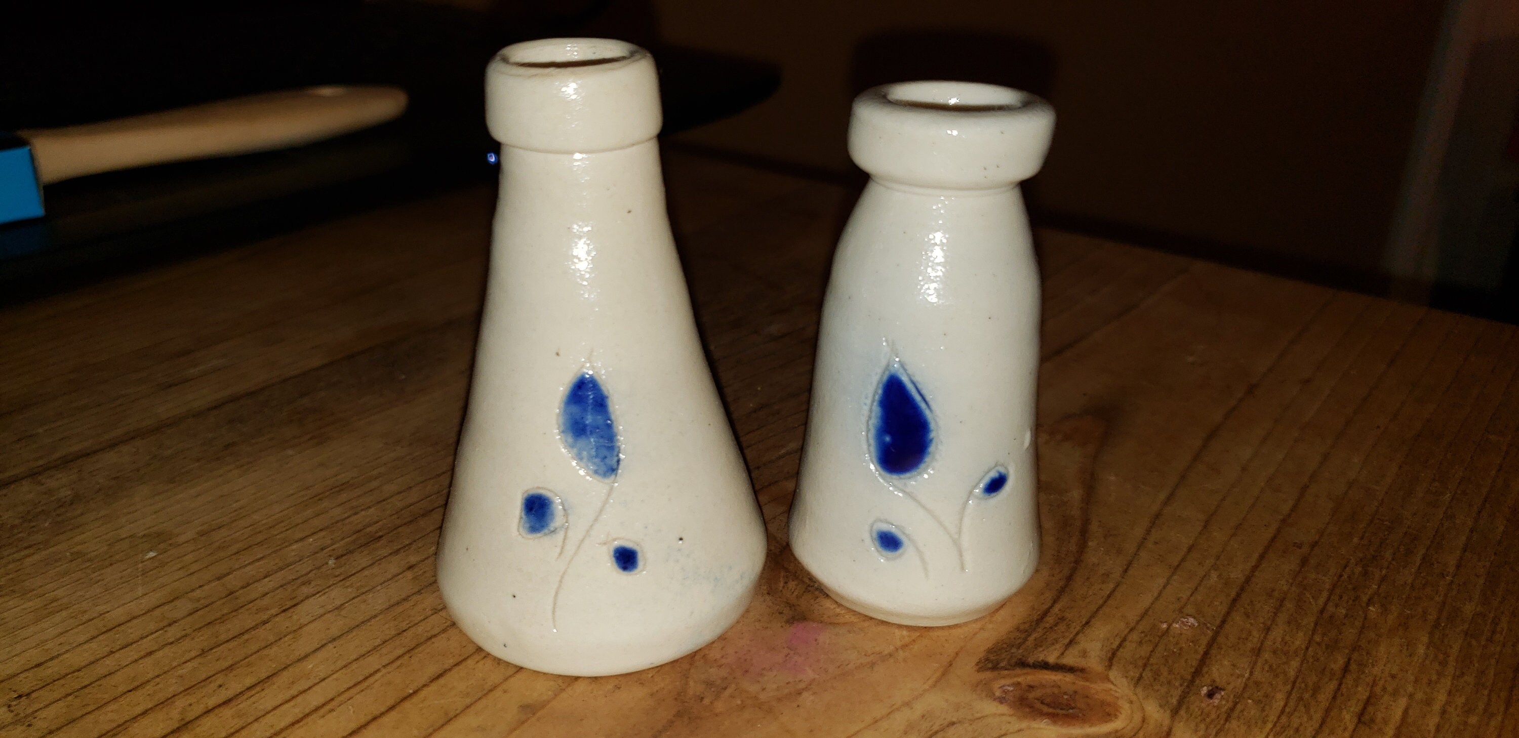 Two Williamsburg Pottery Colonial Ink Wells Often Used as Bud - Etsy