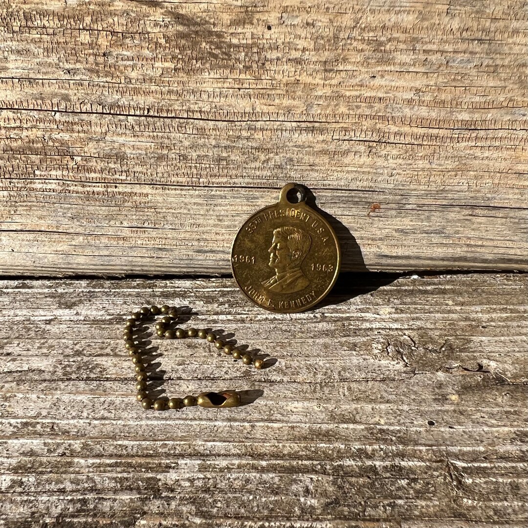 John F Kennedy Commemorative Coin Key Chain - Etsy