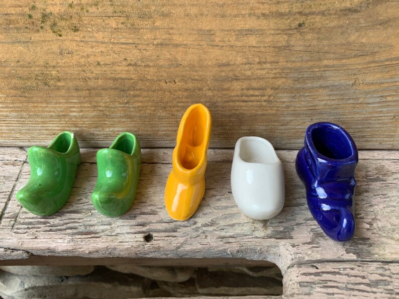 Mini Collection of 5 Vintage Small Ceramic Shoes - Etsy