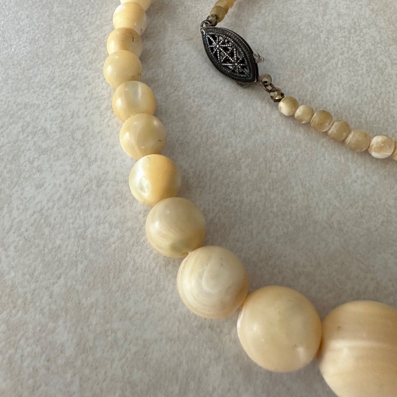 Antique 1900s 1920s Balamut Mother of Pearl Graduated Beaded Necklace ...