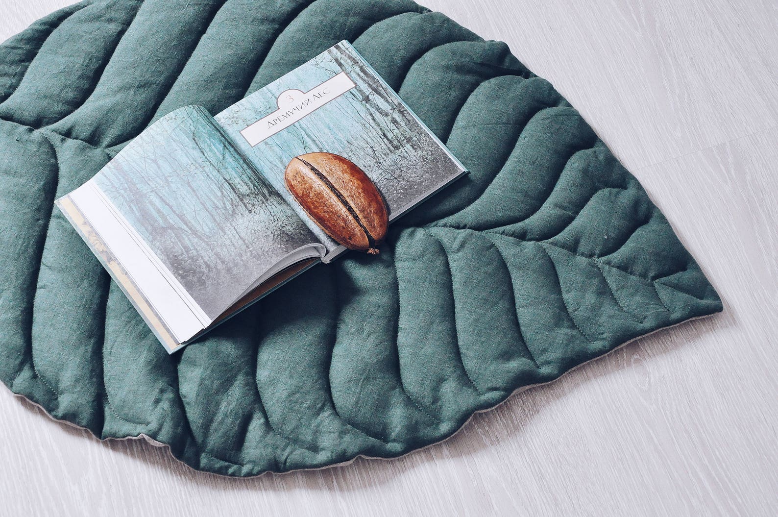 Leaf Play Mat From Natural Linen GREEN Color READY to SHIP - Etsy UK