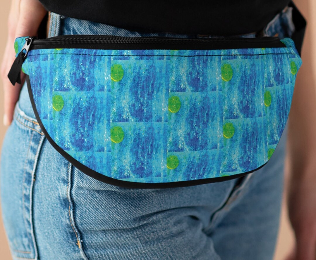 Polka Dot Fanny Pack With an Inside Divider for Organizing and ...