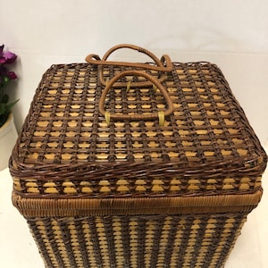 Vintage Range Rover. Vintage Picnic Basket .hey BOO BOO. How About a ...