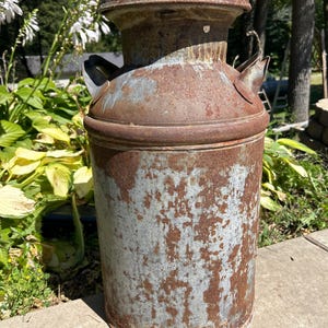 Vintage 10 Gallon Milk Can Syrup Bucket.... Farm Salvage. Garden ...
